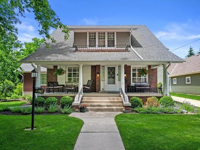 N65W5716 Columbia Rd, Cedarburg, WI 53012