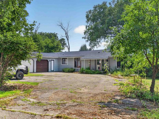 N6637 Meadowview Drive