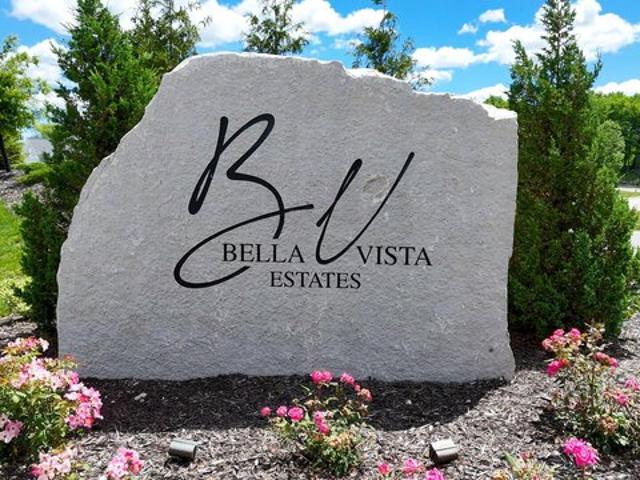 N66W21344 Sweet Clover Dr Lot 48, Menomonee Falls, WI 53051