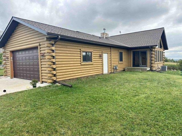 N677 Hoover Rd, Oconomowoc, WI 53066