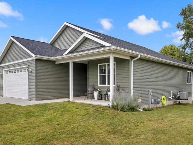 N6736 Clover Lane