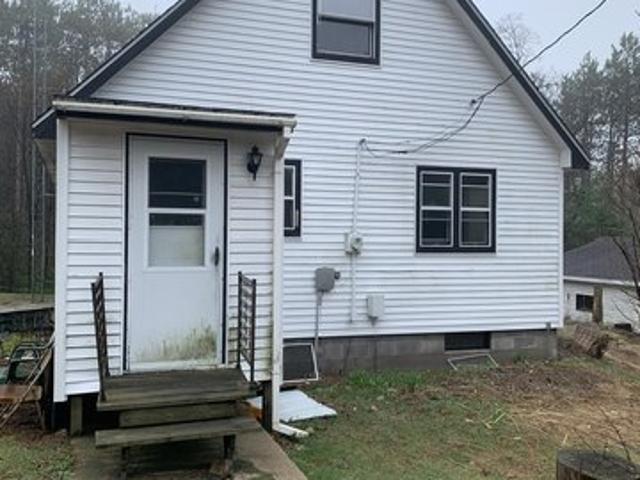 N6898 Lake Dr, Wild Rose, WI 54984