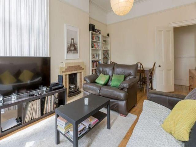 N6 4 bed flat to rent £4,182 pcm £965 pw