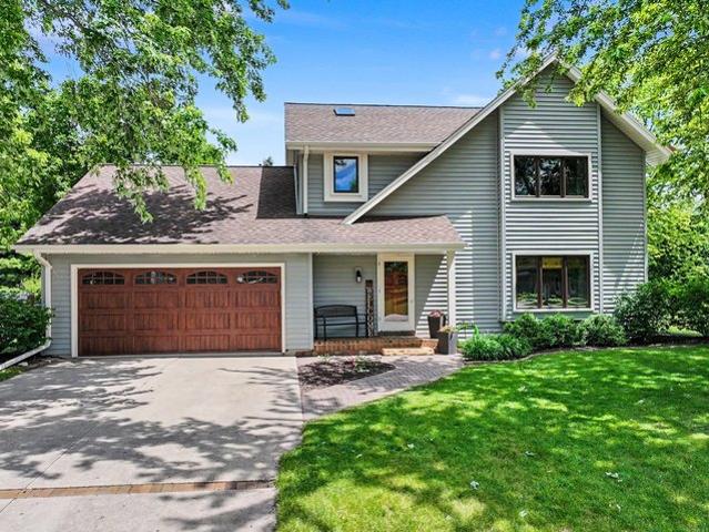 N71W23400 Homestead Rd, Sussex, WI 53089