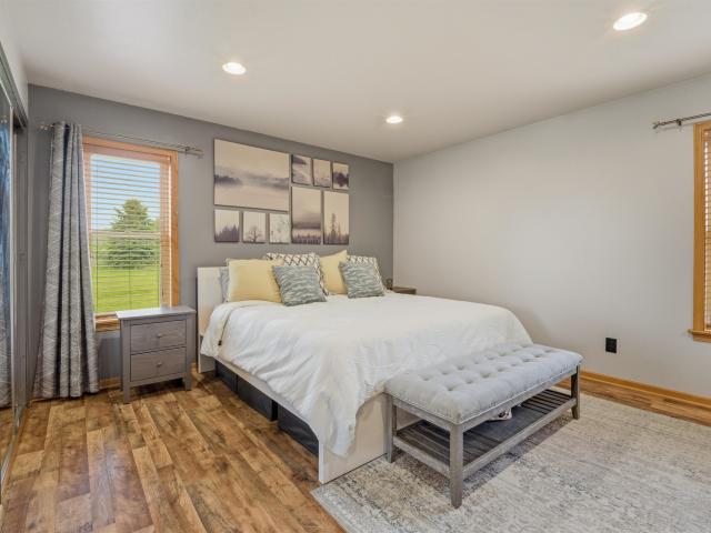 N7542 meadowview drive