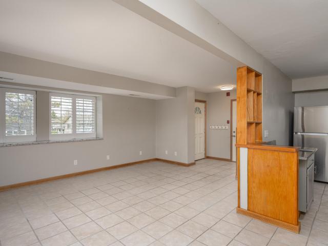 N75W23470 Water Tower Ct, Unit B4