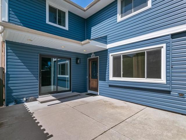N76W14571 N Point Ct, Menomonee Falls, WI 53051