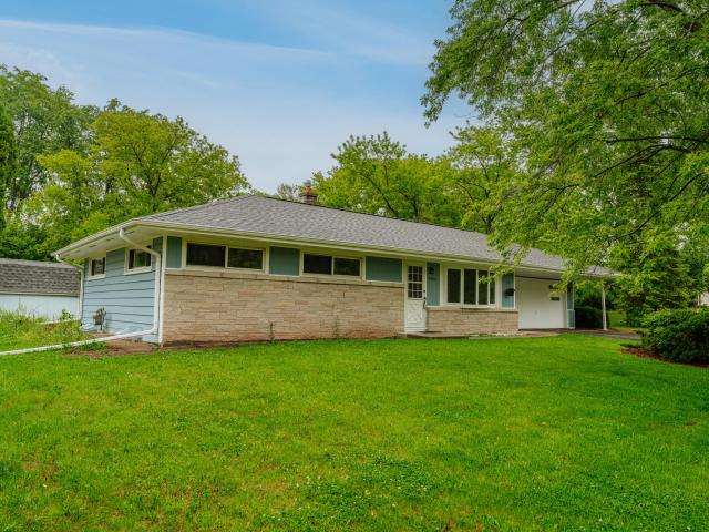 N78W16300 Carl Ross Dr