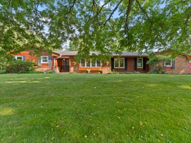 N8093 Lakeview Rd