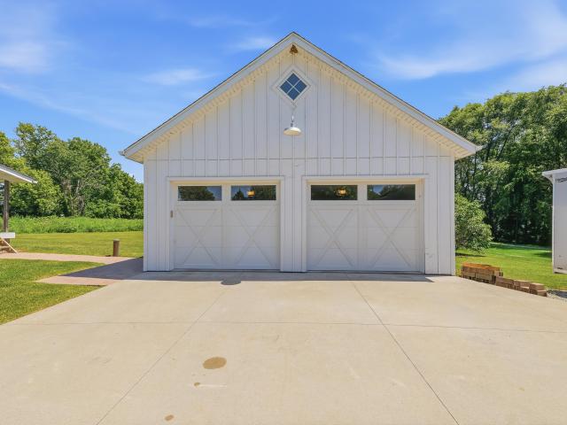 N8246 Pipersville Rd