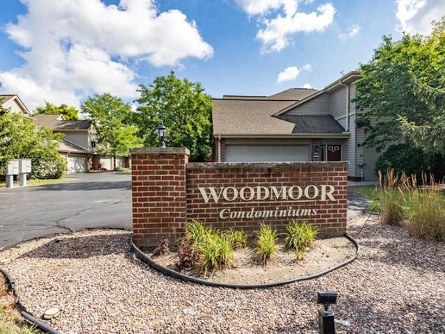 N82W13392 Fond Du Lac Ave Unit 201, Menomonee Falls, WI 53051