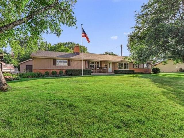 N83W14201 Menomonee Ave, Menomonee Falls, WI 53051