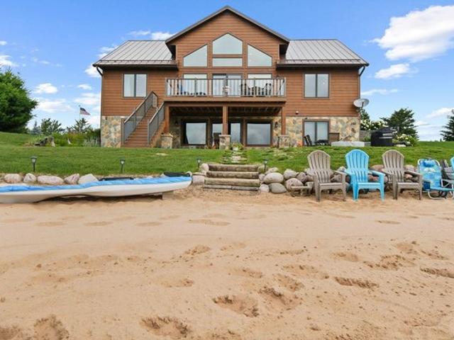 N8494 Northwater Cir, New Lisbon, WI 53950
