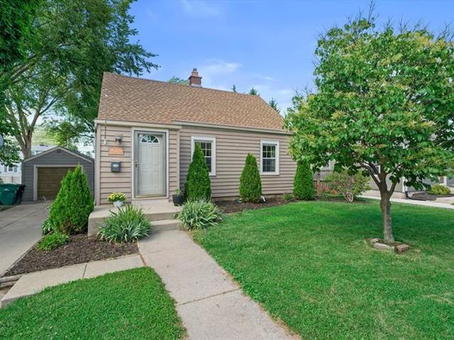 N84W16278 Donald Ave, Menomonee Falls, WI 53051