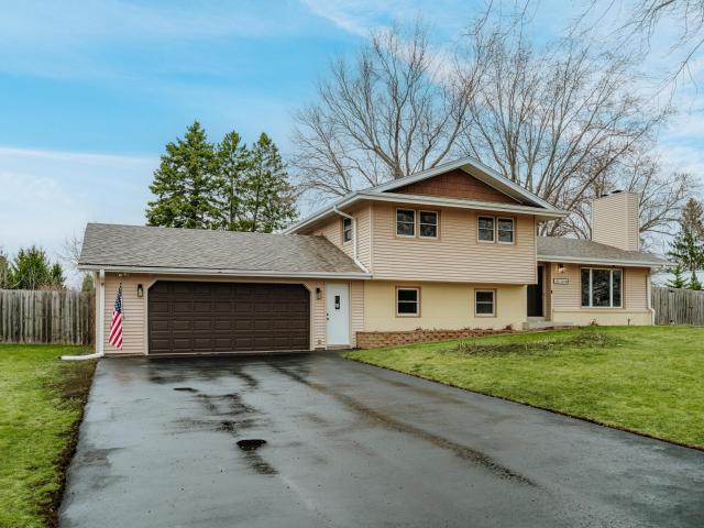 N85W12940 Renee Dr, Menomonee Falls, WI 53051 | Compass