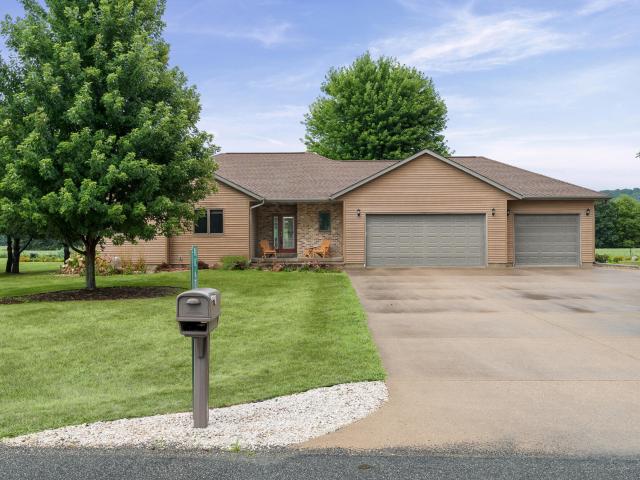 N8670 Hanson Dr