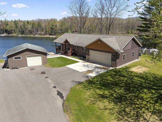 N8772 Beauleau Lake Ln, Gresham, WI 54128