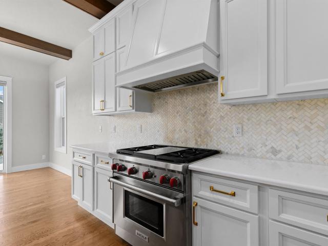 N8861 noe road, menasha, us, wi