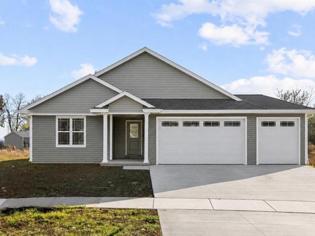 N9013 Wildflower Ln, Brillion, WI 54110