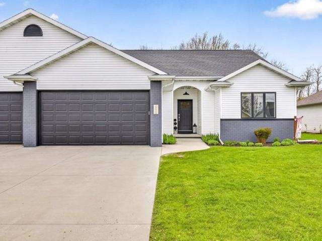 N9023 Spring Valley Rd, Menasha, WI 54952