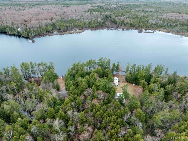 N975 Stella Lake Road
