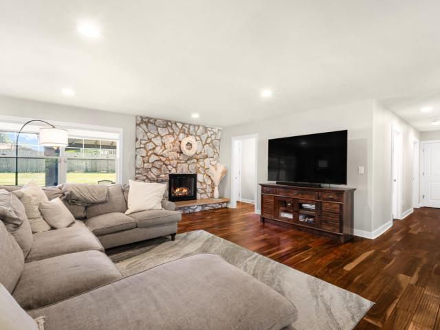 N97W15817 Burr Oak Rd