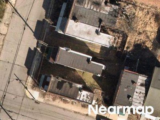 N Murtland St