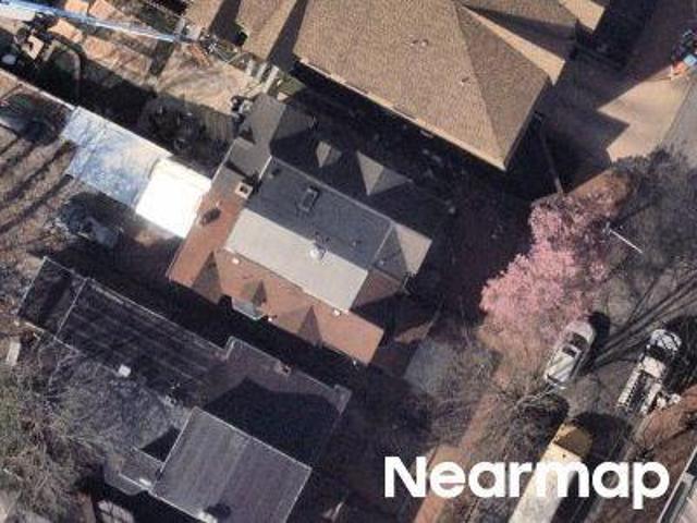 N Madison St