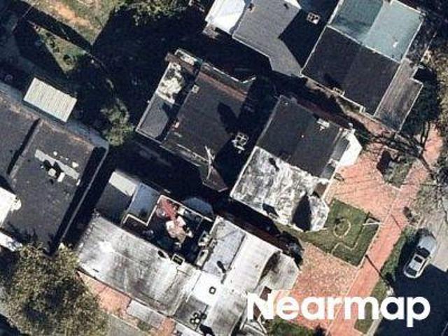 N Madison St