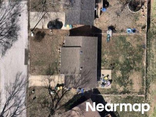 N Madison St
