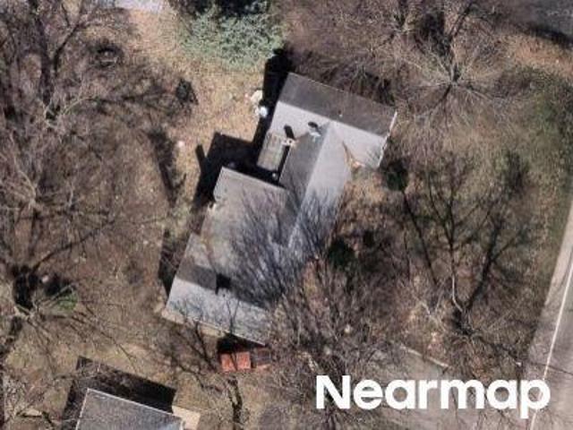 N Madison St