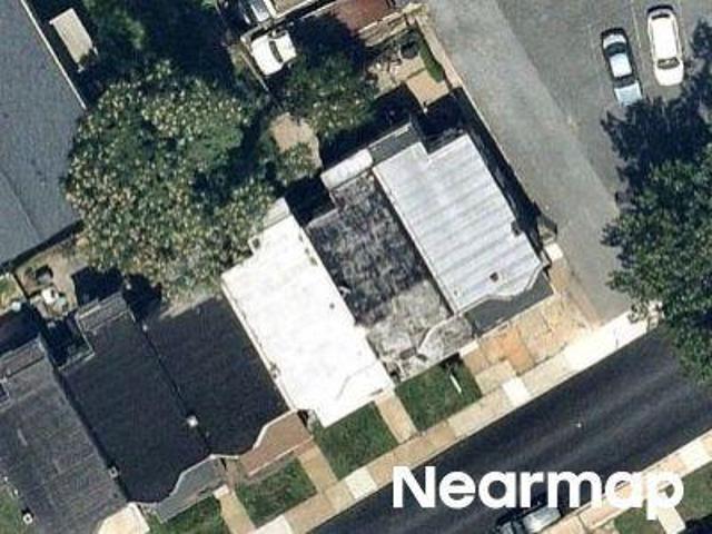 N Madison St