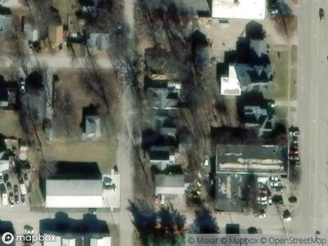 N Madison St