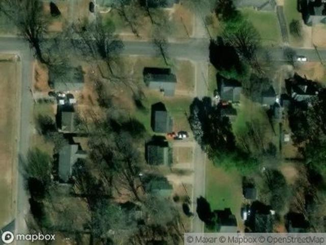 N Madison St