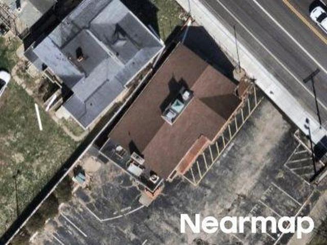 N Main St
