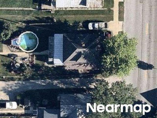 N Main St