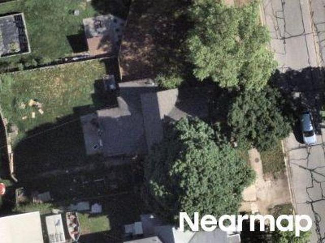 N Main St