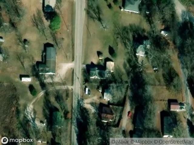 N Main St