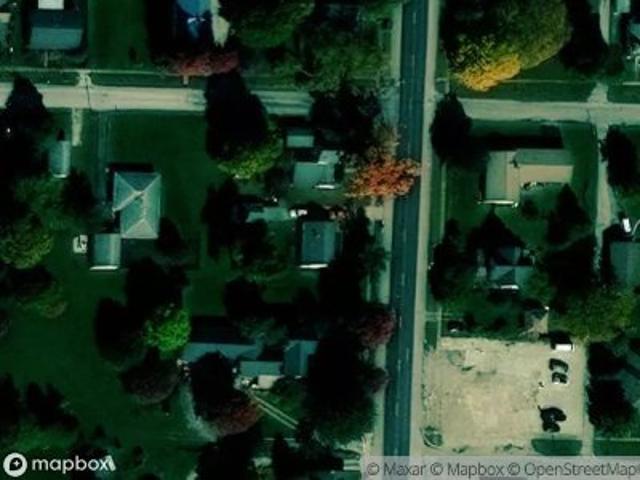N Main St