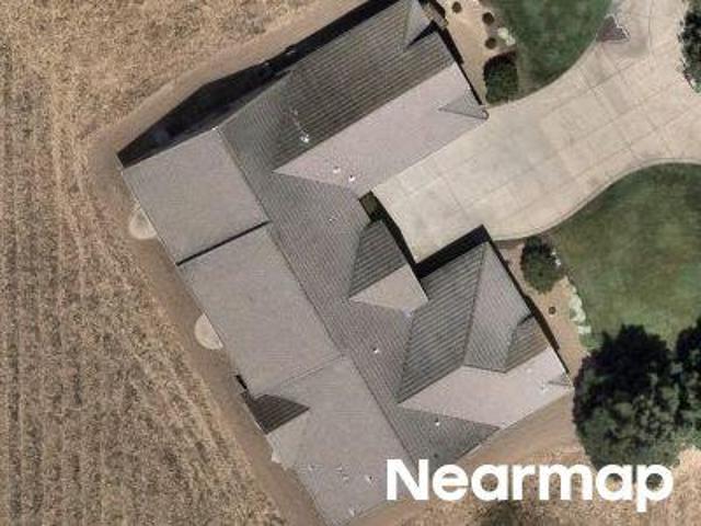 N Manor Ln