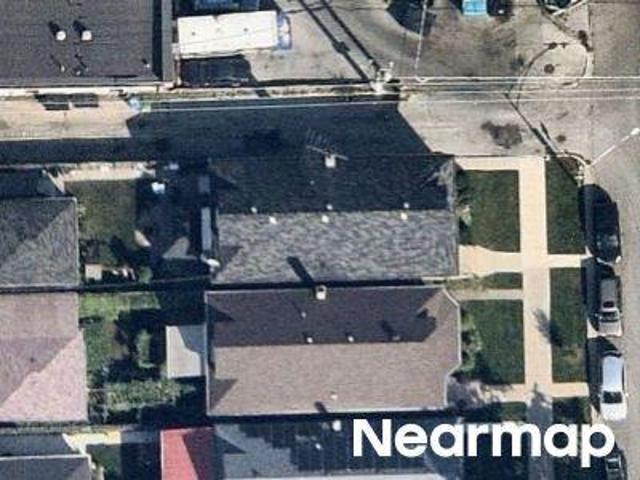 N Mango Ave