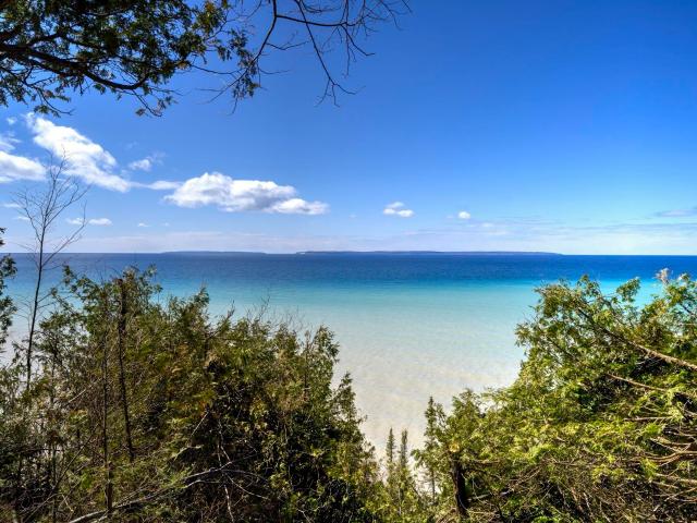 N Manitou Trail