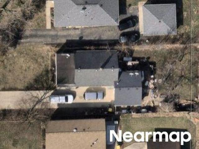 N Maple Ave