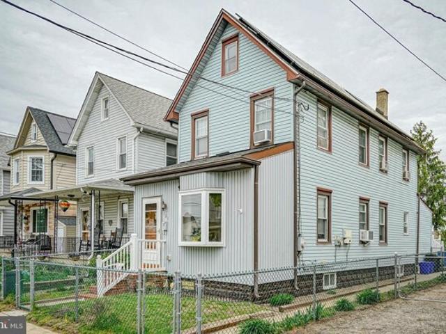 N Maple Ave, Westville, Home For Sale