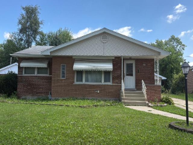 N Maple Dr