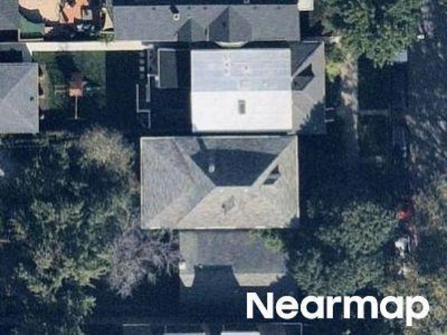 N Maplewood Ave