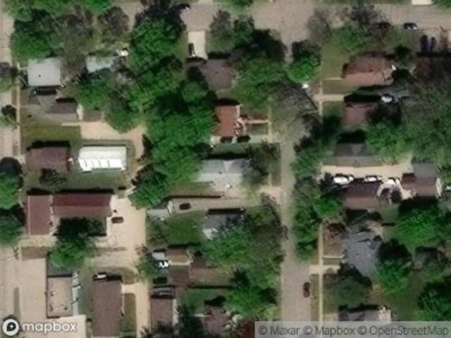 N Marshall Ave