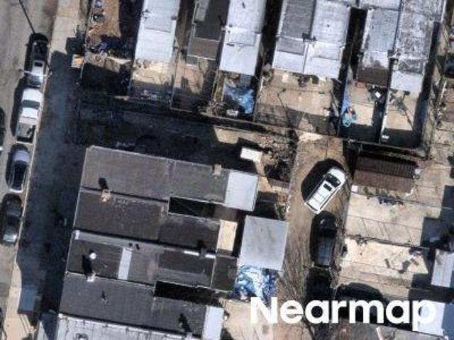 N Marshall St