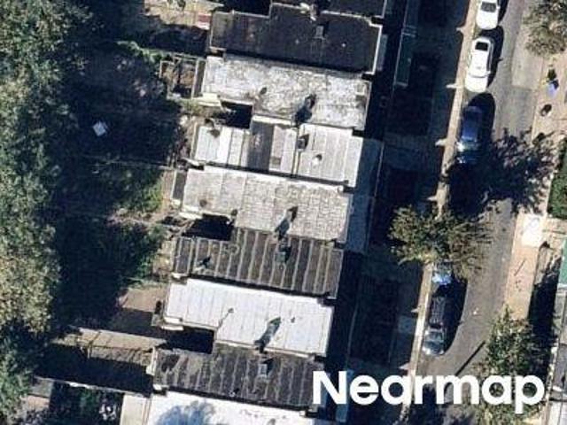 N Marshall St