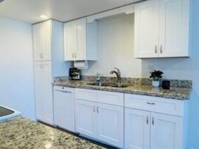 N Maryvale Pkwy Apt,phoenix, Flat For Sale
